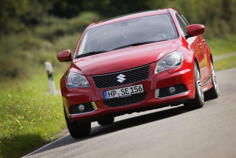 Suzuki Kizashi technical specifications and fuel economy